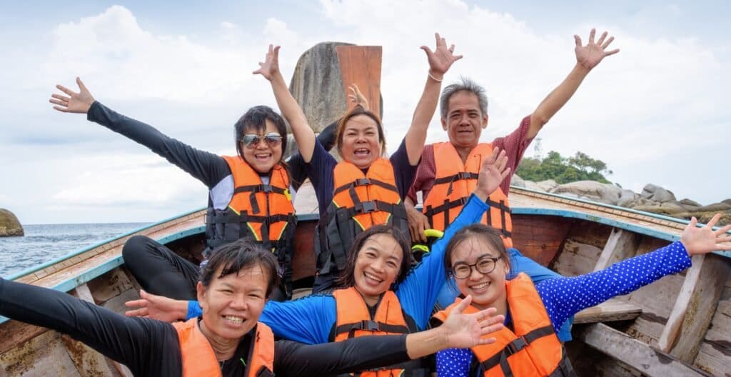 How to Stop Rocking Feeling After Being on a Boat - Your Guide to ...